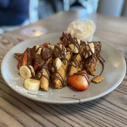 CRUMBS BREAKFAST, LUNCH & BAR - Updated April 2026 - 2201 Photos & 2079 ...