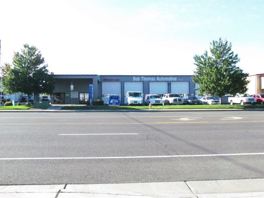 BOB THOMAS AUTOMOTIVE - Updated December 2025 - 19 Photos & 27 Reviews ...