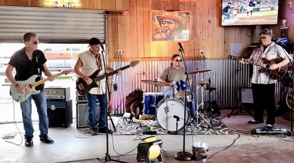 SECOND CHANCE SALOON - Updated April 2025 - 10 Photos - 6101 Spencer ...