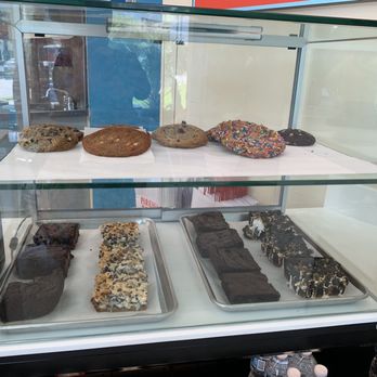 FIREMAN DEREK’S BAKE SHOP - Updated 2024 - 138 Photos & 76 Reviews ...