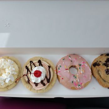 CRUMBL - KALAMAZOO - Updated January 2026 - 86 Photos & 52 Reviews ...