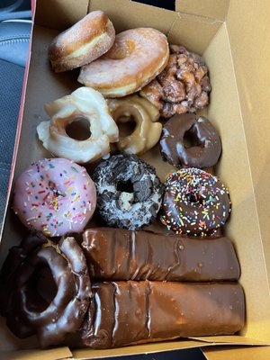 TOP POT DOUGHNUTS - 195 Photos & 329 Reviews - 10600 NE 9th Pl ...