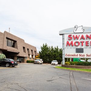 LOOP INN MOTEL - 57 Photos & 36 Reviews - 1 Rodgers St, Avenel, NJ - Yelp