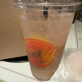 SWIG - Updated November 2025 - 40 Photos & 27 Reviews - 1842 Precinct ...