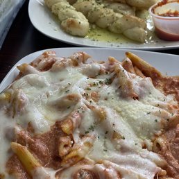 A TOUCH OF BASIL - Updated September 2025 - 111 Photos & 135 Reviews ...