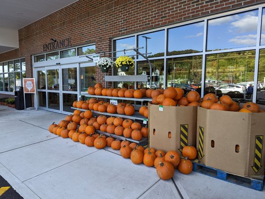 CARALUZZI’S DANBURY MARKET - Updated November 2025 - 125 Photos & 21 ...