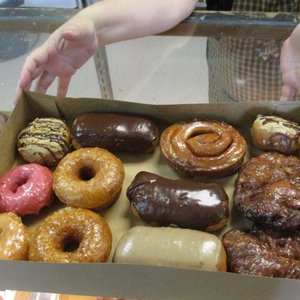 MIKE’S OLD FASHIONED DONUTS - 24 Photos & 55 Reviews - 9219 E Sprague ...