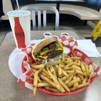 TROYS BURGERS - 305 Photos & 415 Reviews - 4750 Riverside Dr, Chino ...