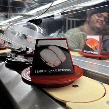 KURA REVOLVING SUSHI BAR - Updated October 2025 - 225 Photos & 143 ...