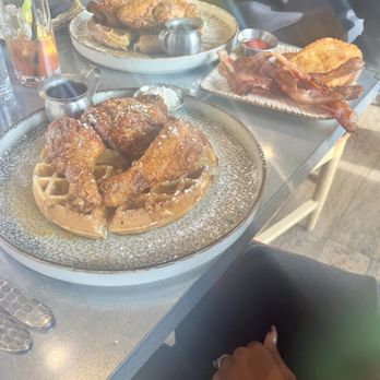 KINFOLK SOUTHERN KITCHEN - Updated January 2026 - 637 Photos & 321 ...