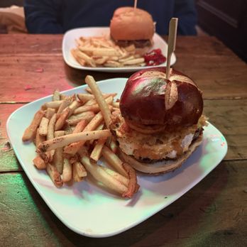 HOME BURGER BAR - Updated December 2025 - 120 Photos & 113 Reviews ...