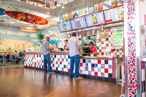 LEGENDS CLASSIC DINER - 517 Photos & 570 Reviews - American ...