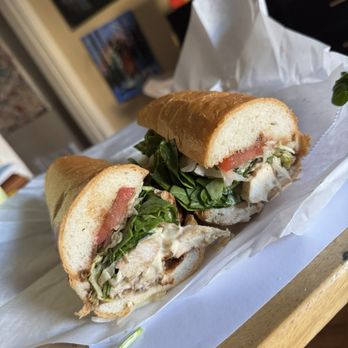 REGATTA DELI - Updated January 2026 - 39 Photos & 160 Reviews - 28 Lake ...