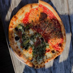 PINKY RING PIZZA - Updated May 2025 - 116 Photos & 102 Reviews - 414 ...