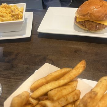 3 SISTERS’ CHICKEN - Updated December 2025 - 23 Photos & 17 Reviews ...