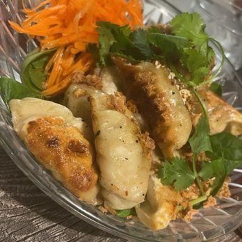 KIN THAI - Updated April 2025 - 142 Photos & 181 Reviews - 207 W 8th St ...