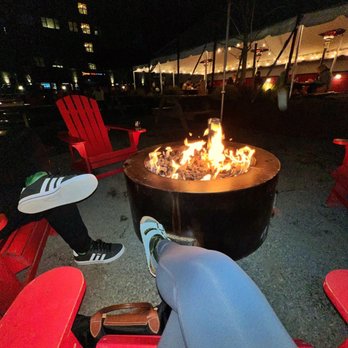 ROGUE EASTSIDE PUB & PILOT BREWERY - Updated October 2025 - 877 Photos ...