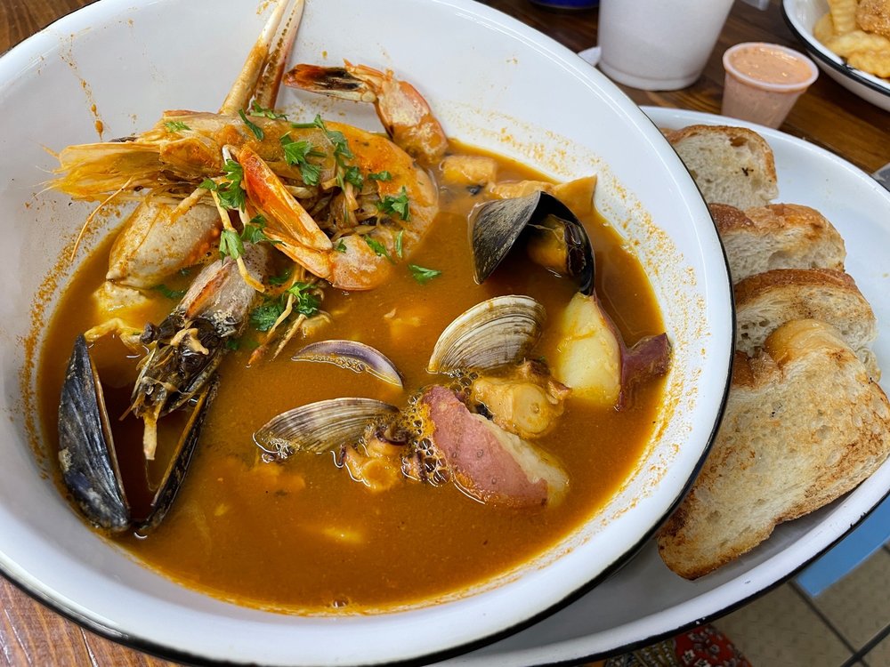 GAINESVILLE SEAFOOD MARKET & EATERY - Updated March 2025 - 196 Photos ...