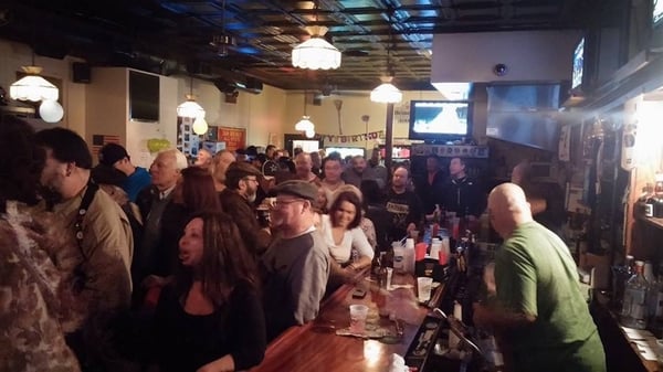 OLD STRATFORD ALE HOUSE - Updated December 2025 - 1722 Barnum Ave ...