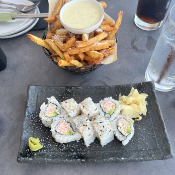 BURGER AND SUSHI HOUSE - GENEVA - Updated March 2025 - 192 Photos & 124 ...