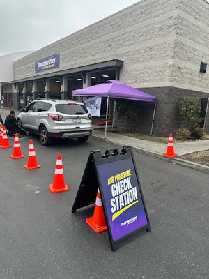 DISCOUNT TIRE & SERVICE CENTERS - Updated December 2025 - 30 Photos ...