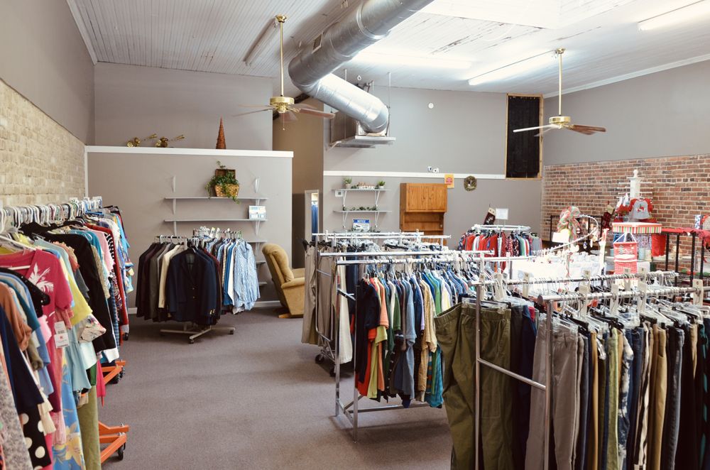 THE FRIENDSHIP STORE - Updated September 2024 - 16 Photos - 120 E 2nd ...