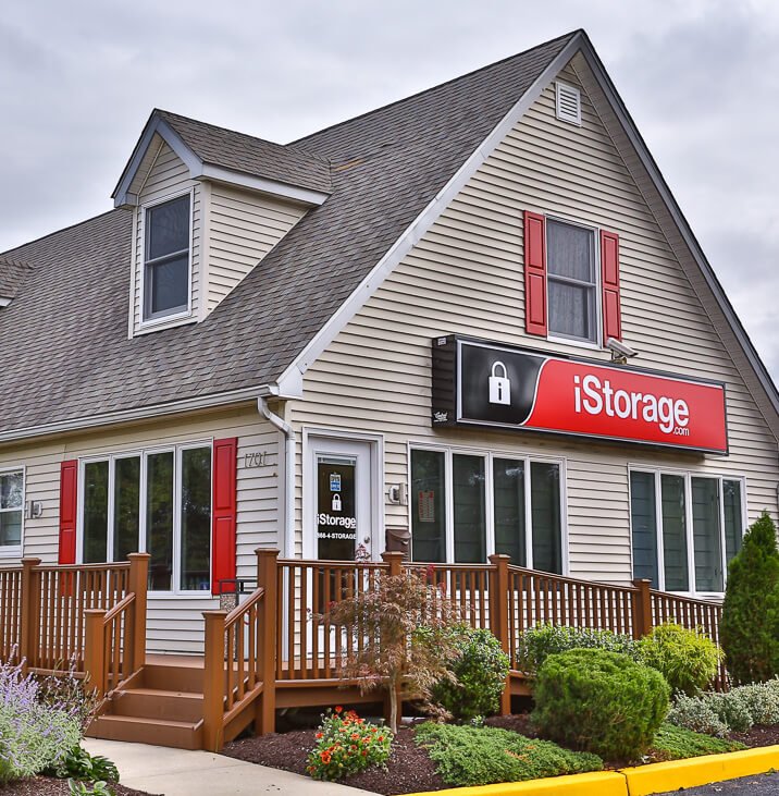 ISTORAGE - Updated August 2025 - 24 Photos - 1701 Crown Point Rd, West ...