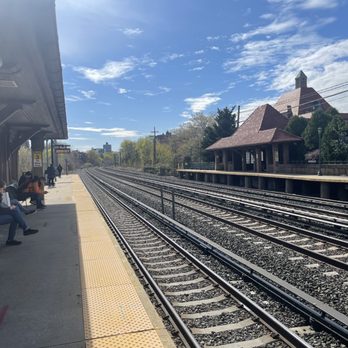 LIRR FOREST HILLS STATION - Updated September 2025 - 91 Photos & 20 ...