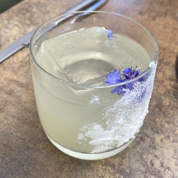 ROOF 106 - Updated May 2024 - 212 Photos & 94 Reviews - 106 Matheson St ...