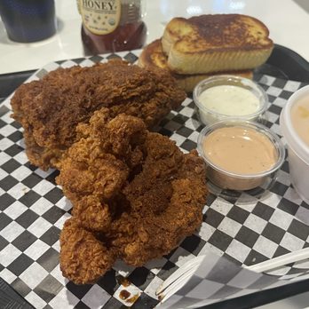 LEGEND HOT CHICKEN - Updated November 2025 - 211 Photos & 202 Reviews ...