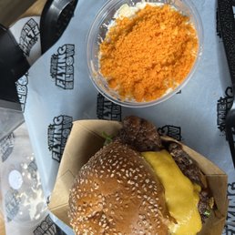 THE FLYING ELBOW - Updated May 2024 - 40 Photos & 31 Reviews - 229 N ...