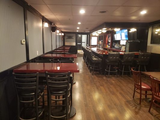 DONAHUE’S PUB - Updated January 2026 - 20 Reviews - 783 S Franklin St ...