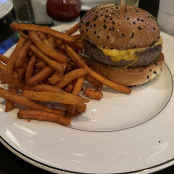 THE CAPITAL BURGER - Updated May 2025 - 304 Photos & 180 Reviews ...