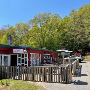 ALPINE GARDEN WINERY - 23 Photos - 1255 US-302, Bartlett, New Hampshire ...