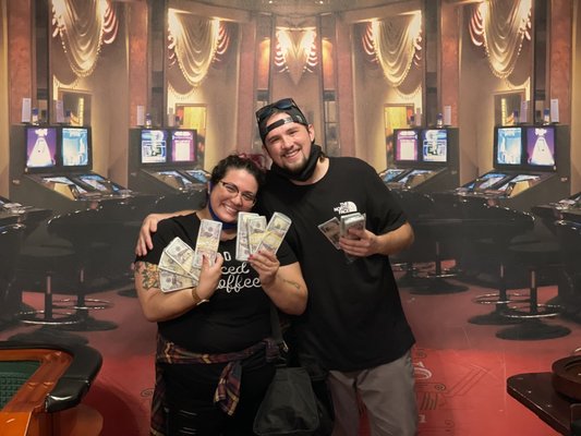 60OUT ESCAPE ROOMS - Updated June 2024 - 105 Photos & 737 Reviews ...