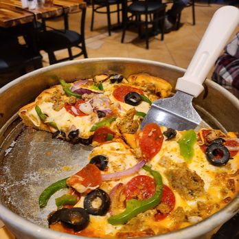 SCRATCH PIZZERIA - Updated December 2025 - 49 Photos & 33 Reviews ...