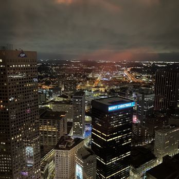 THE SUN DIAL RESTAURANT, BAR & VIEW - 1994 Photos & 1266 Reviews - 210 ...