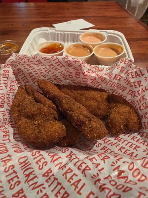MAD CHICKEN - Updated December 2025 - 26 Photos & 16 Reviews - 20 N 4th ...