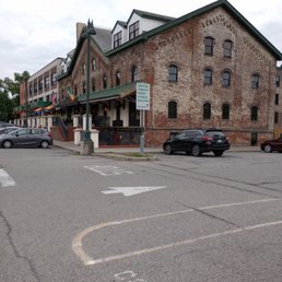 MAHONEY’S IRISH PUB & STEAKHOUSE - Updated November 2025 - 103 Photos ...