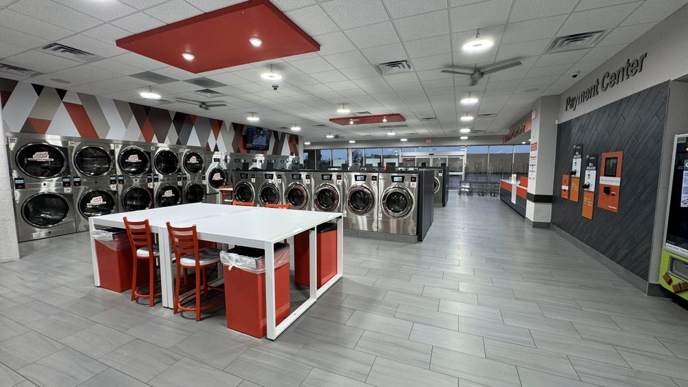 SPEED QUEEN LAUNDRY - Updated December 2025 - 17 Photos - 1551 S ...