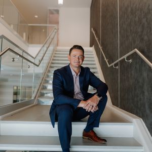 BRIAN GRUBER, MD MBA - Updated December 2025 - 20 Reviews - 17300 N ...