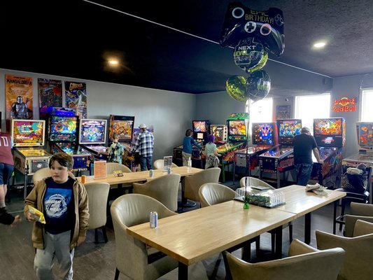 ARKADIUM RETRO ARCADE - Updated October 2024 - 180 130 Broadway ...