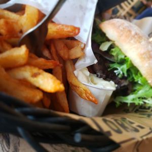 FRITE ALORS - 118 Photos & 135 Reviews - 1710 Rue Saint-Denis, Montréal ...