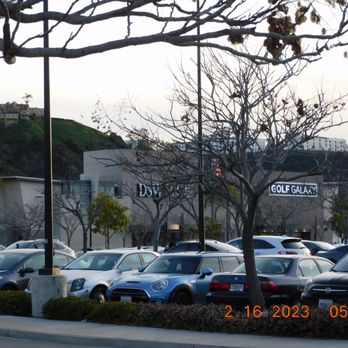 MISSION VALLEY CENTER TROLLEY STATION - Updated January 2026 - 50 ...