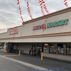 LA PRODUCE - 16981 Gale Ave, Industry, California - Fruits & Veggies ...