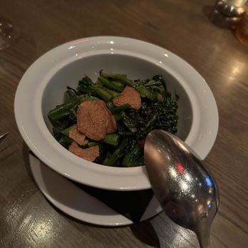 MOOO.... BEACON HILL - Updated October 2025 - 1581 Photos & 1160 ...