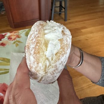 DELUXE ITALIAN BAKERY - Updated December 2024 - 50 Photos & 75 Reviews ...