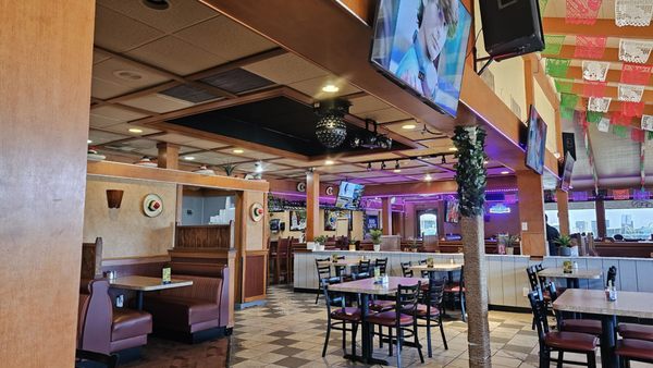 MEDRANOS - Updated September 2025 - 163 Photos & 32 Reviews - 44430 ...