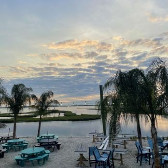 SALTWATER 75 - Updated June 2024 - 74 Photos & 86 Reviews - 115 75th St ...