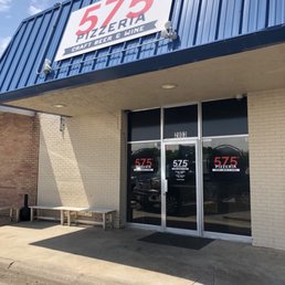 575 PIZZERIA - Updated January 2026 - 184 Photos & 390 Reviews - 2803 ...
